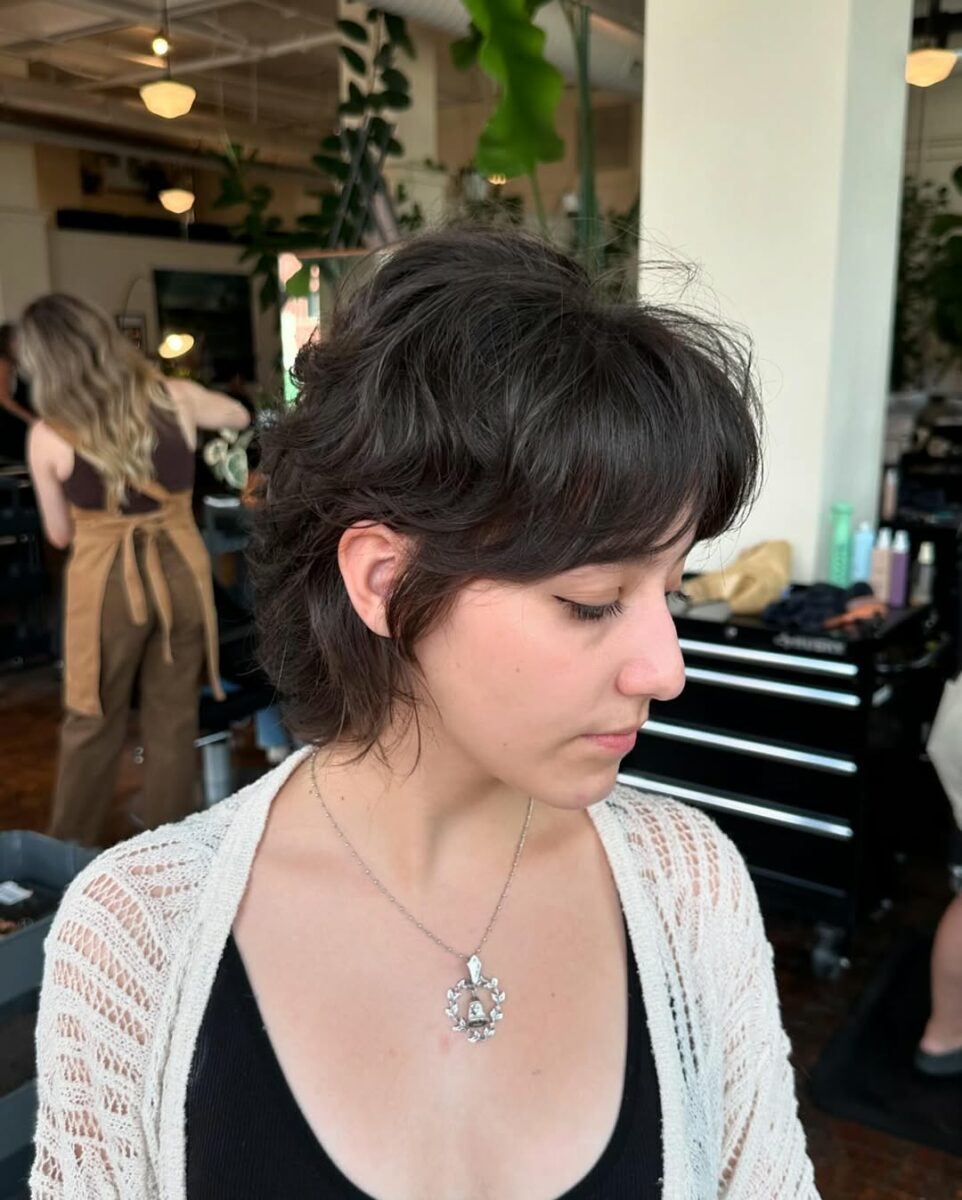 The Hottest Haircut This Spring: The Jaw-Length Shag Cut