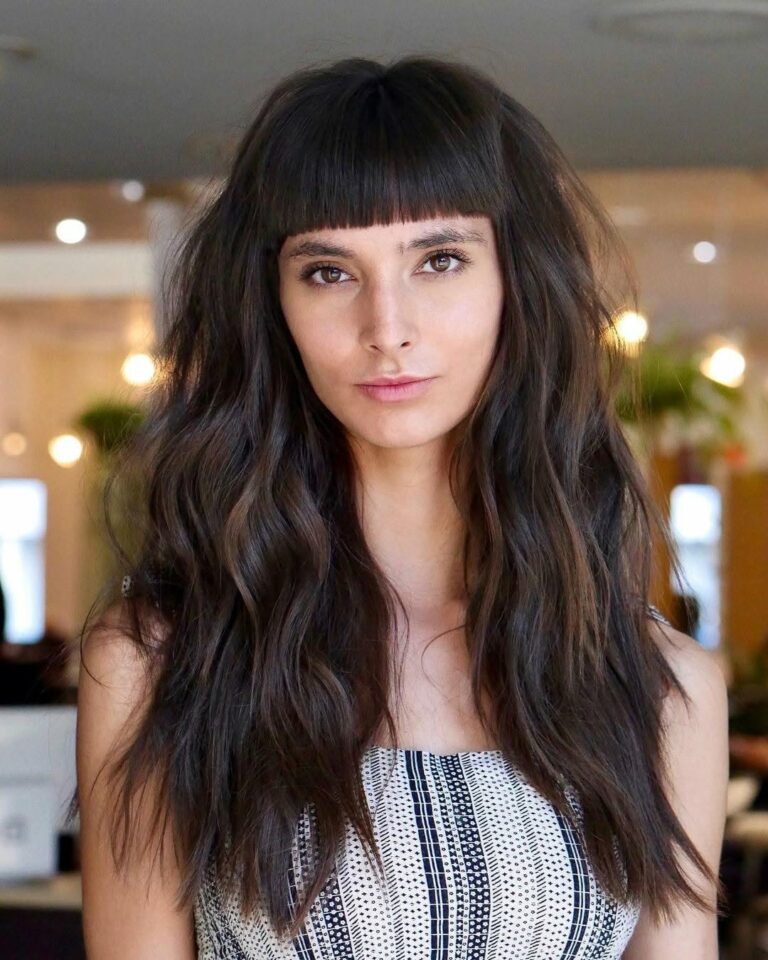 These 30 Haircuts Enhance The Beauty Of Wavy Hair To The Fullest