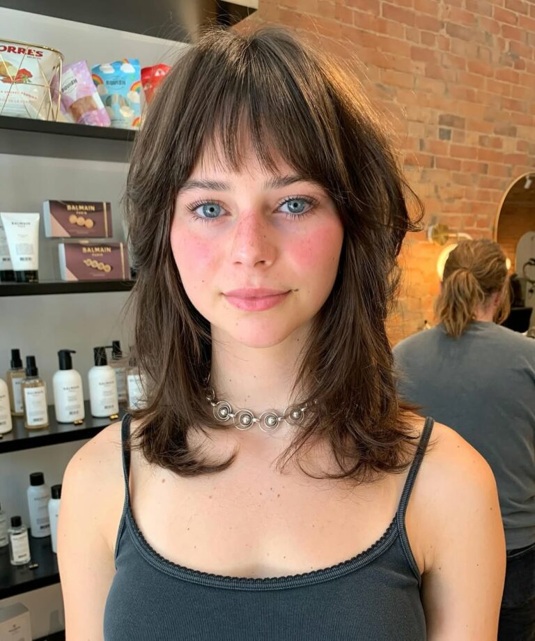 14 Polished, Sleek, And Totally Stylish Haircuts For Straight Hair You ...