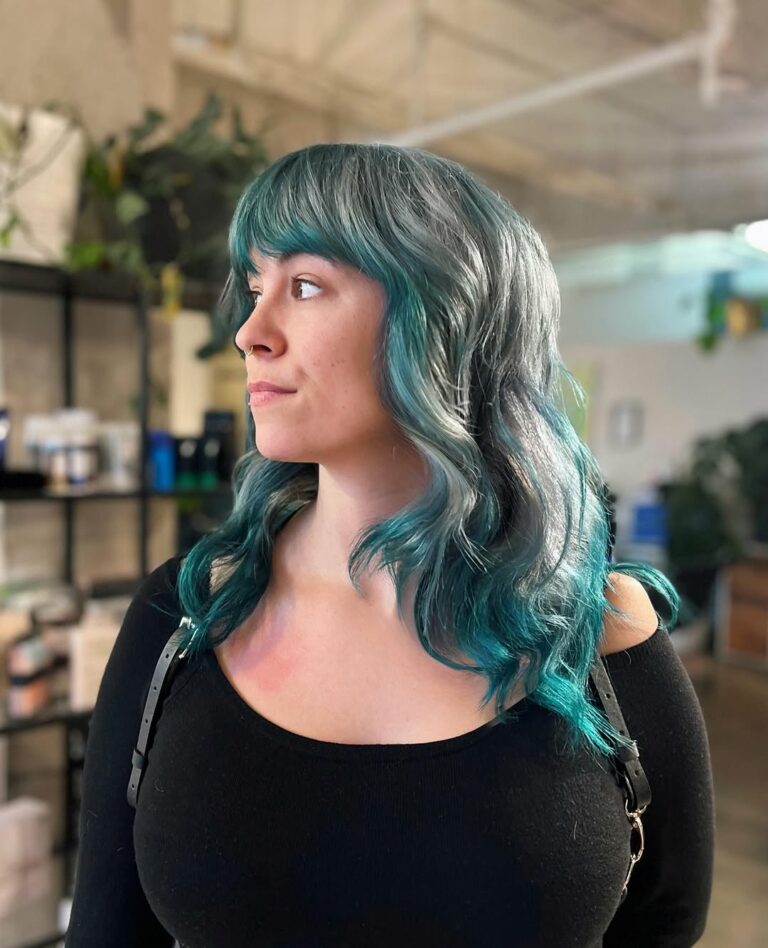 10 Teal Hair Ideas For The Ultimate Color Transformation