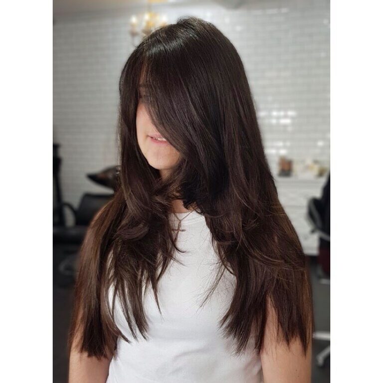 37 V-Cut Hairstyles That Transform Long Hair from Heavy to Heavenly