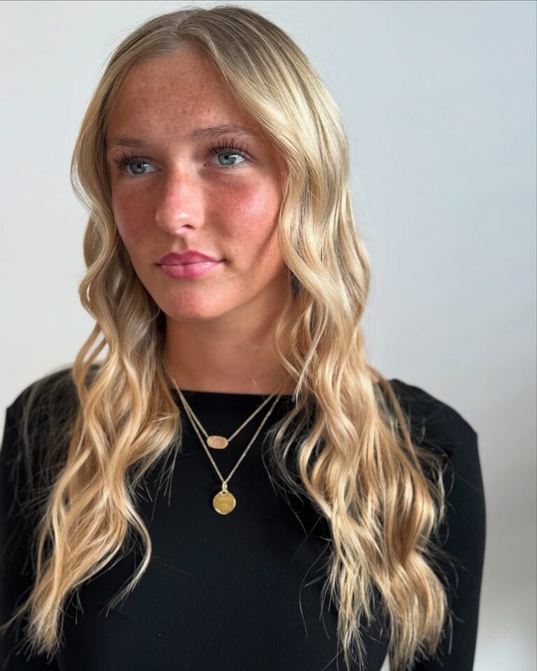 10 Trendy Haircuts For Extremely Thin Hair That Create Fullness And ...