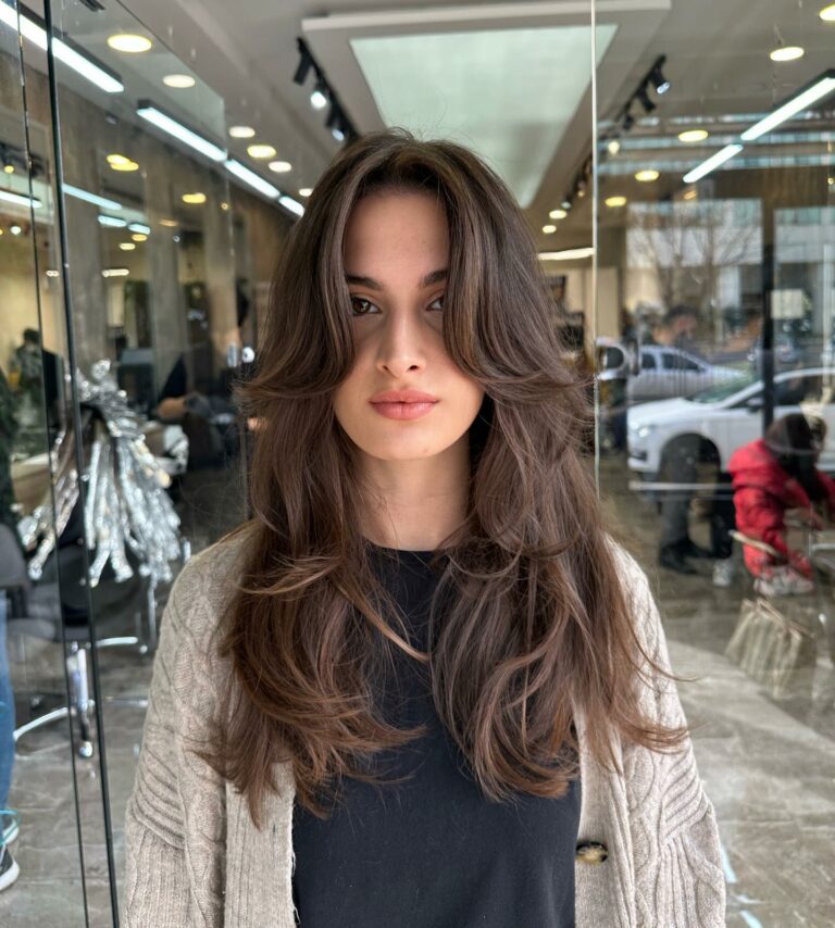 Soften Harsh Angles With These 24 Hairstyles That Suit Square Faces Best