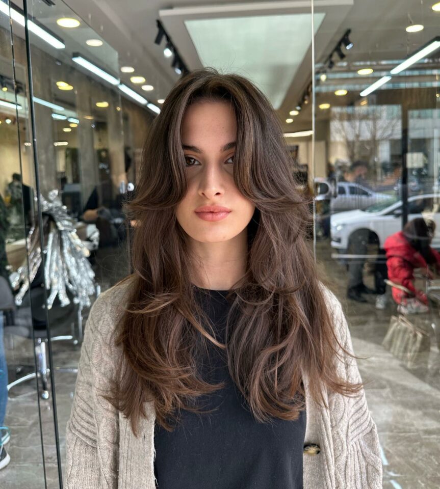 Soften Harsh Angles With These 24 Hairstyles That Suit Square Faces Best