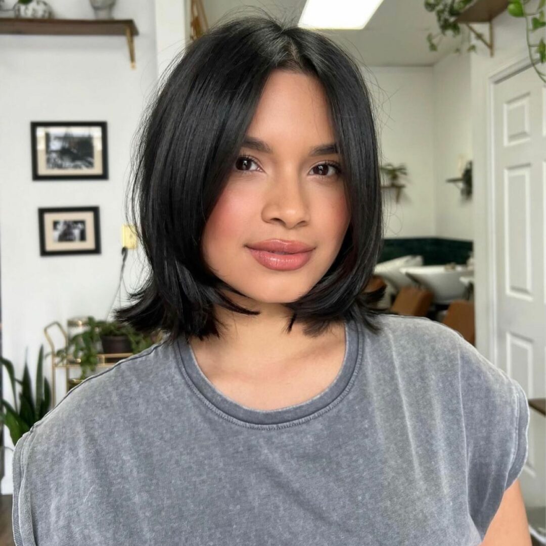 32 Hairstyles That Create A More Defined, Contoured Look For Round ...