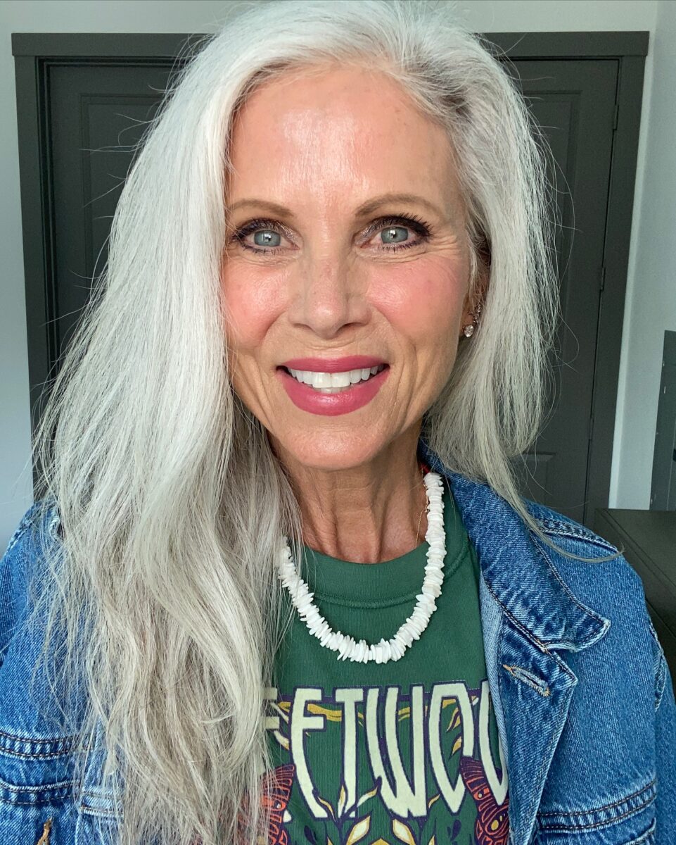 The Anti-Aging Hair Guide: 33 Styles For Women Over 60 That Bring Back ...