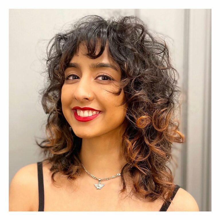 10 Shaggy Haircuts For Thick Hair To Remove The Bulk