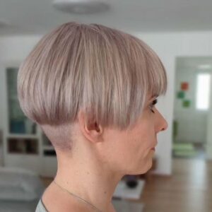 Why The Wedge Is The Most Underrated Haircut Right Now: 12 Looks That ...