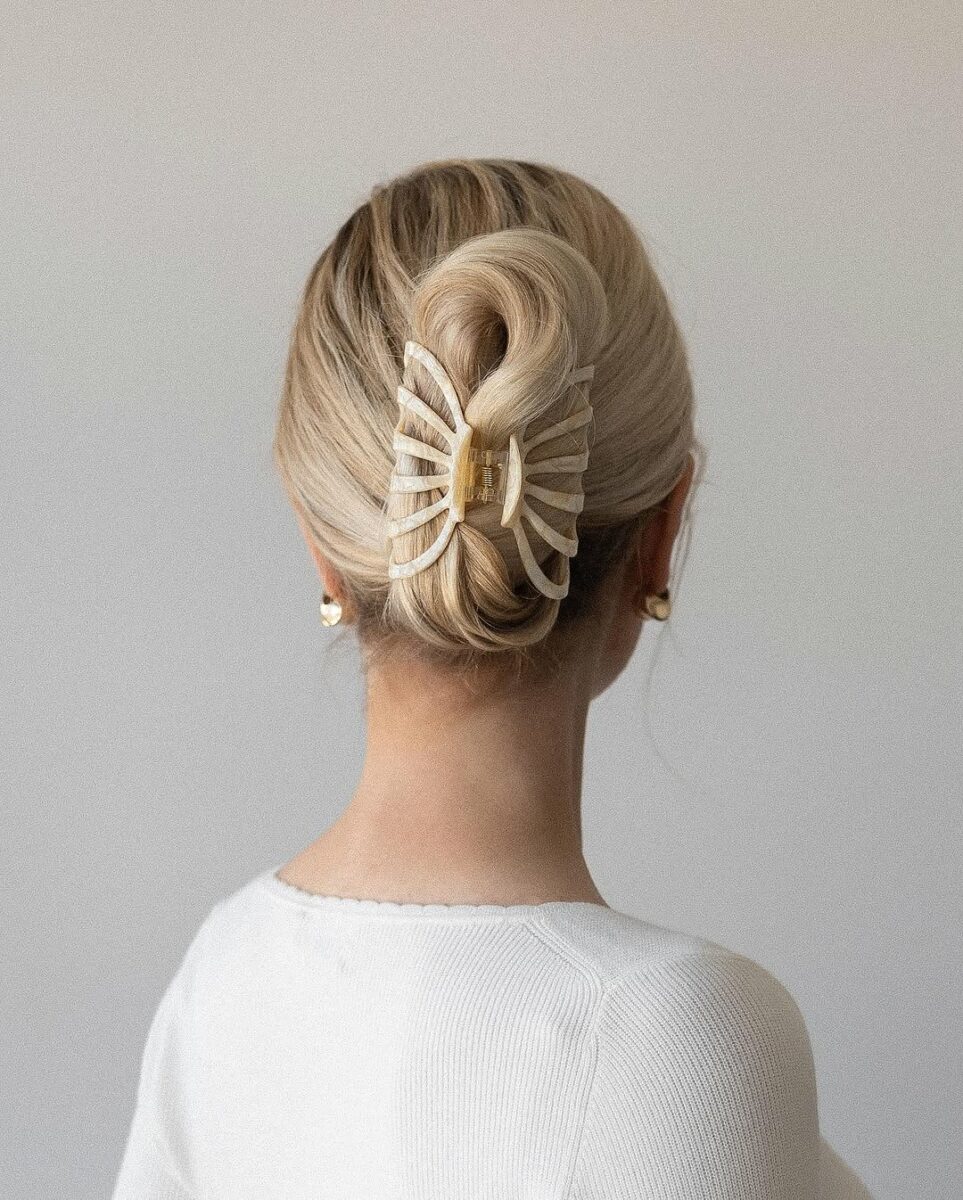 Busy Mornings Made Beautiful With These 35 Quick And Easy Hair Ideas