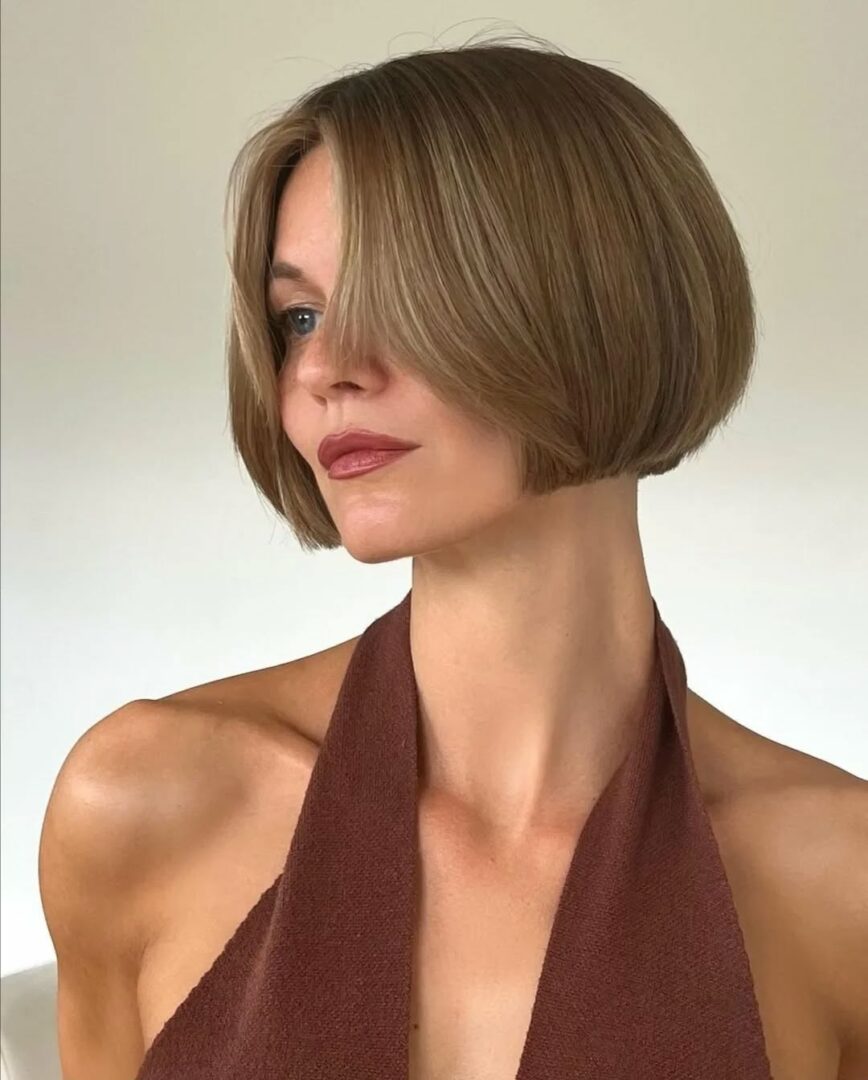 32 Sleek Wedge Cuts That Prove Less Is More