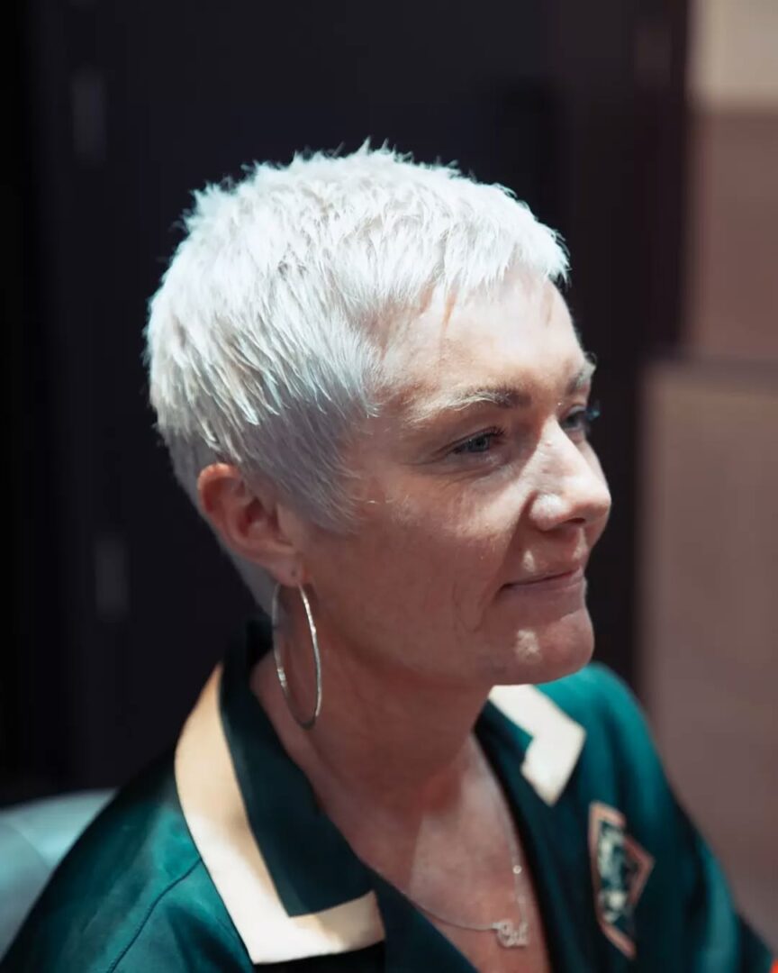 38 Short Hairstyles So Good, They Suit Every Face In The Mirror
