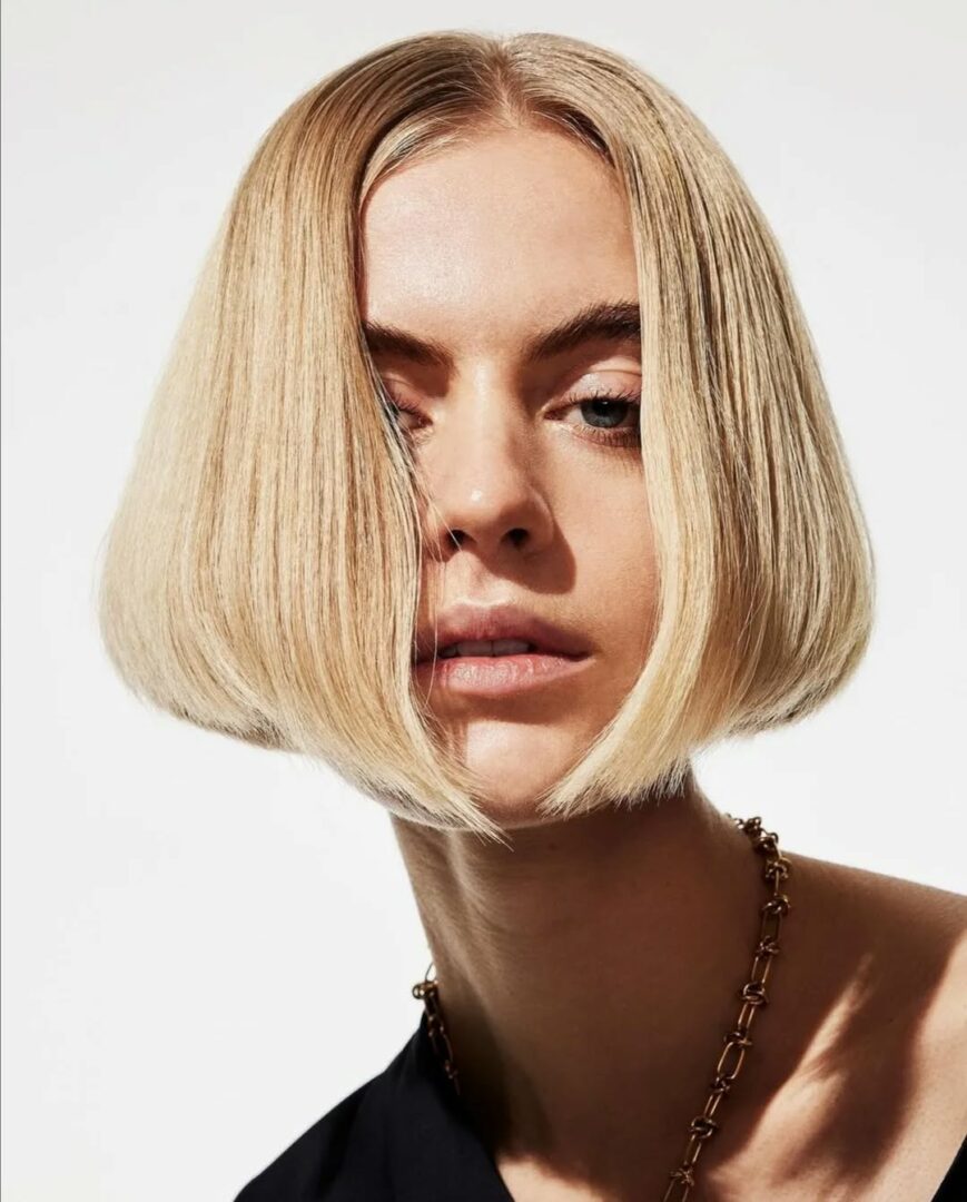 32 Sleek Wedge Cuts That Prove Less Is More